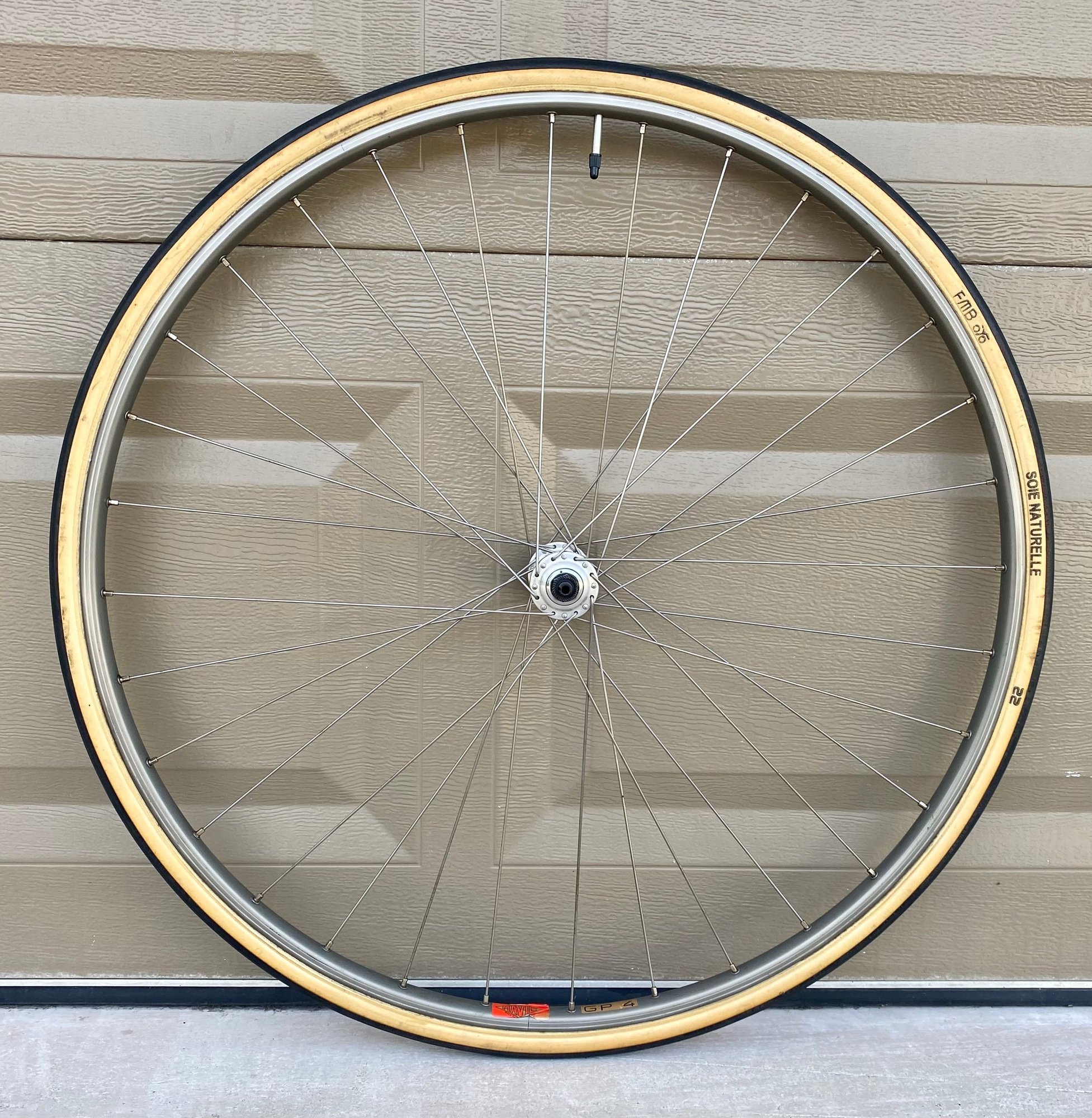 Two Mavic/Campagnolo tubular front wheels - Bike Forums