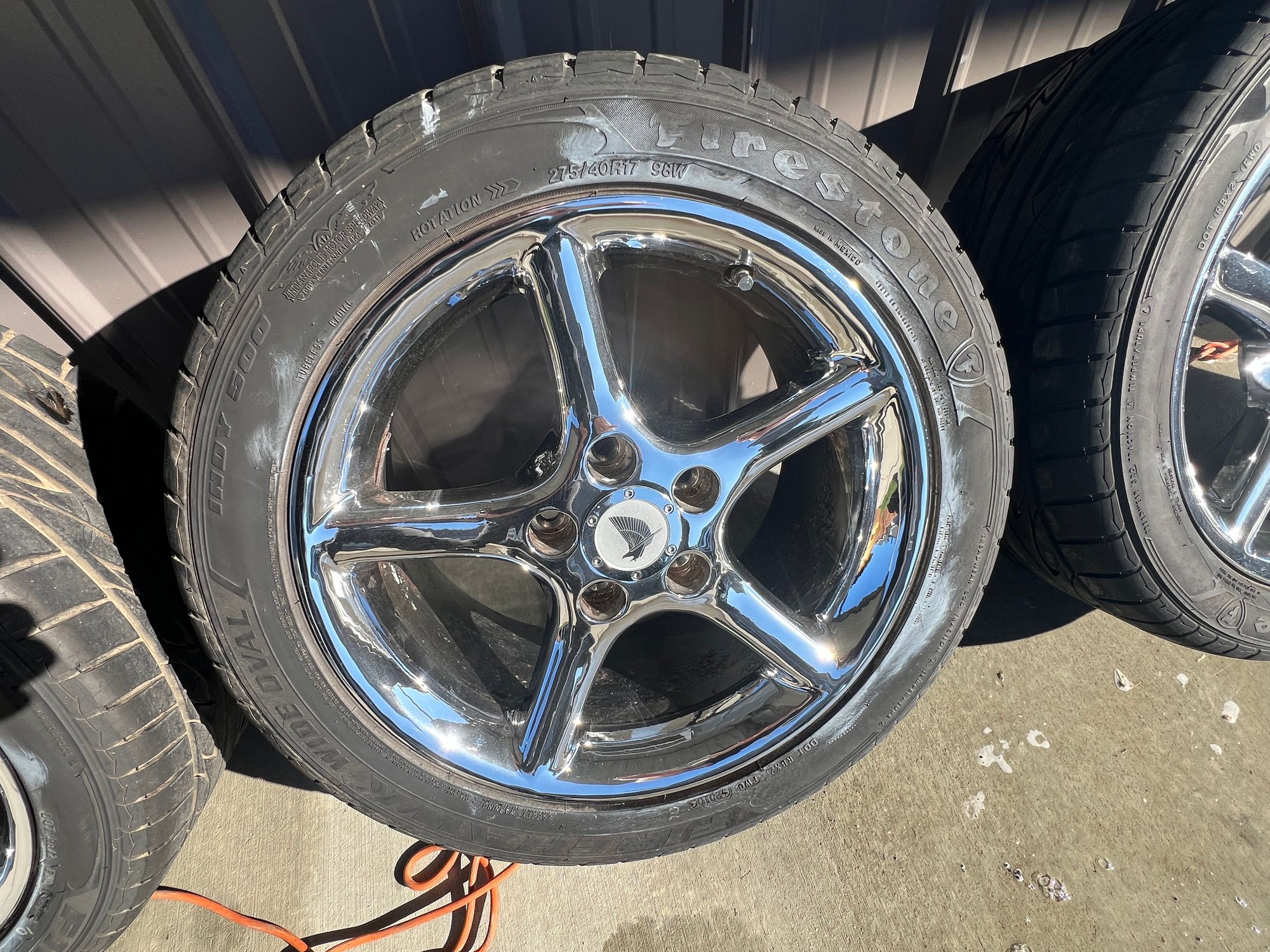 18/19 fikse, 17” chrome hawks, 17” ws6 wheels - LS1TECH - Camaro and ...