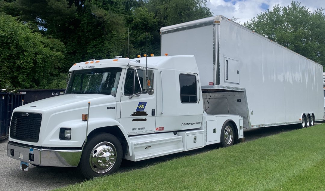 2000 Freightliner FL60 Cabriolet Sportliner for Sale in Brookfield, CT ...