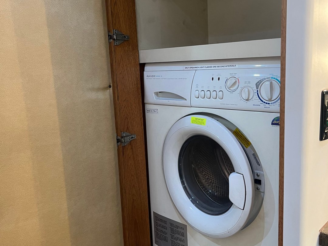 2012 Prevost X345 w 3 Bunks and Master Suite Bus A/C CLEAN!! for Sale ...