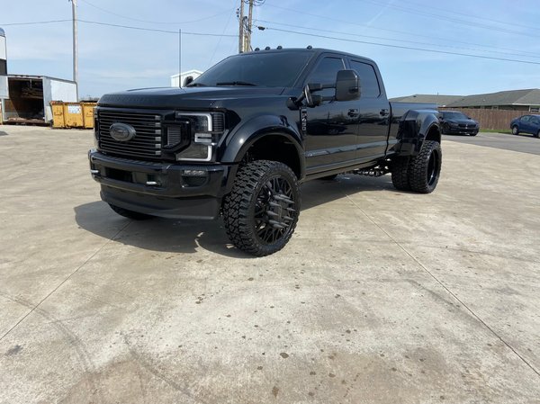 2022 Ford F-450 Platinum F450 DRW Crew Cab 50K in Add-Ons for Sale in ...
