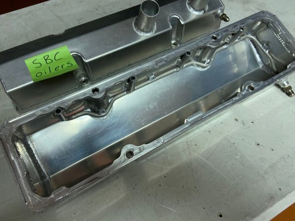 SBC valve covers with oilers for Sale in Las Vegas, NV | RacingJunk