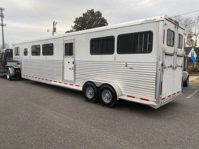 Used Adam Horse trailers for sale - TrailersMarket.com