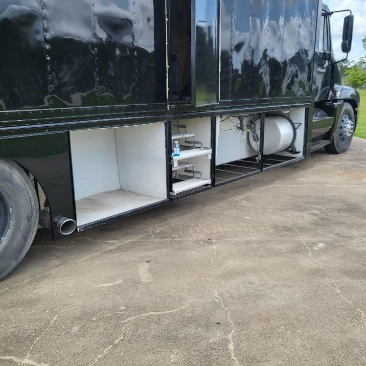 2001 Freightliner CENTURY WITH 30 FOOT BOX CONVERSION HOME for Sale in ...