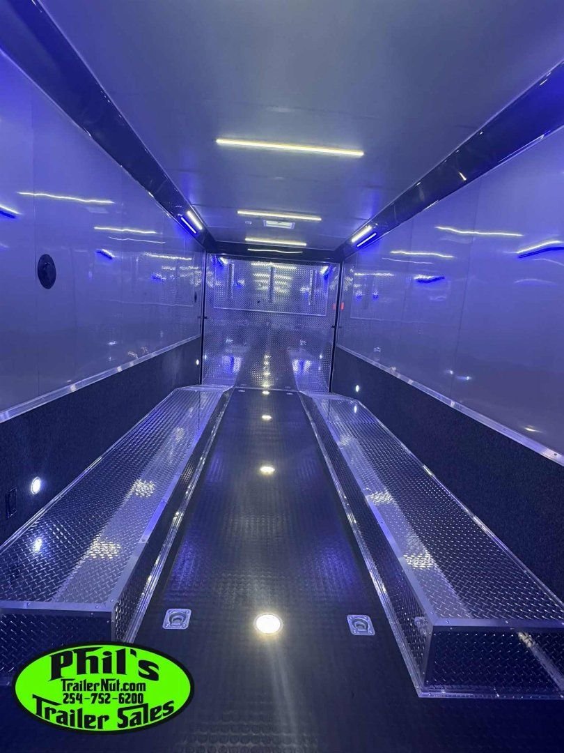 32' LATE MODEL RACE TRAILER TRAILER WITH RAMP OVERS EXTRA HT for Sale ...