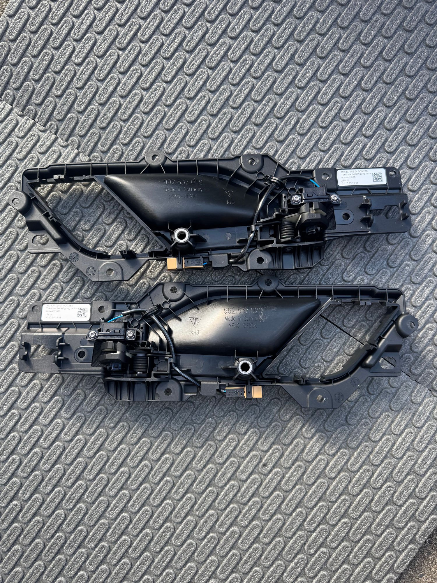 New Genuine PORSCHE 911 Carrera 992.2 GT3 Touring Door Handles Inner ...