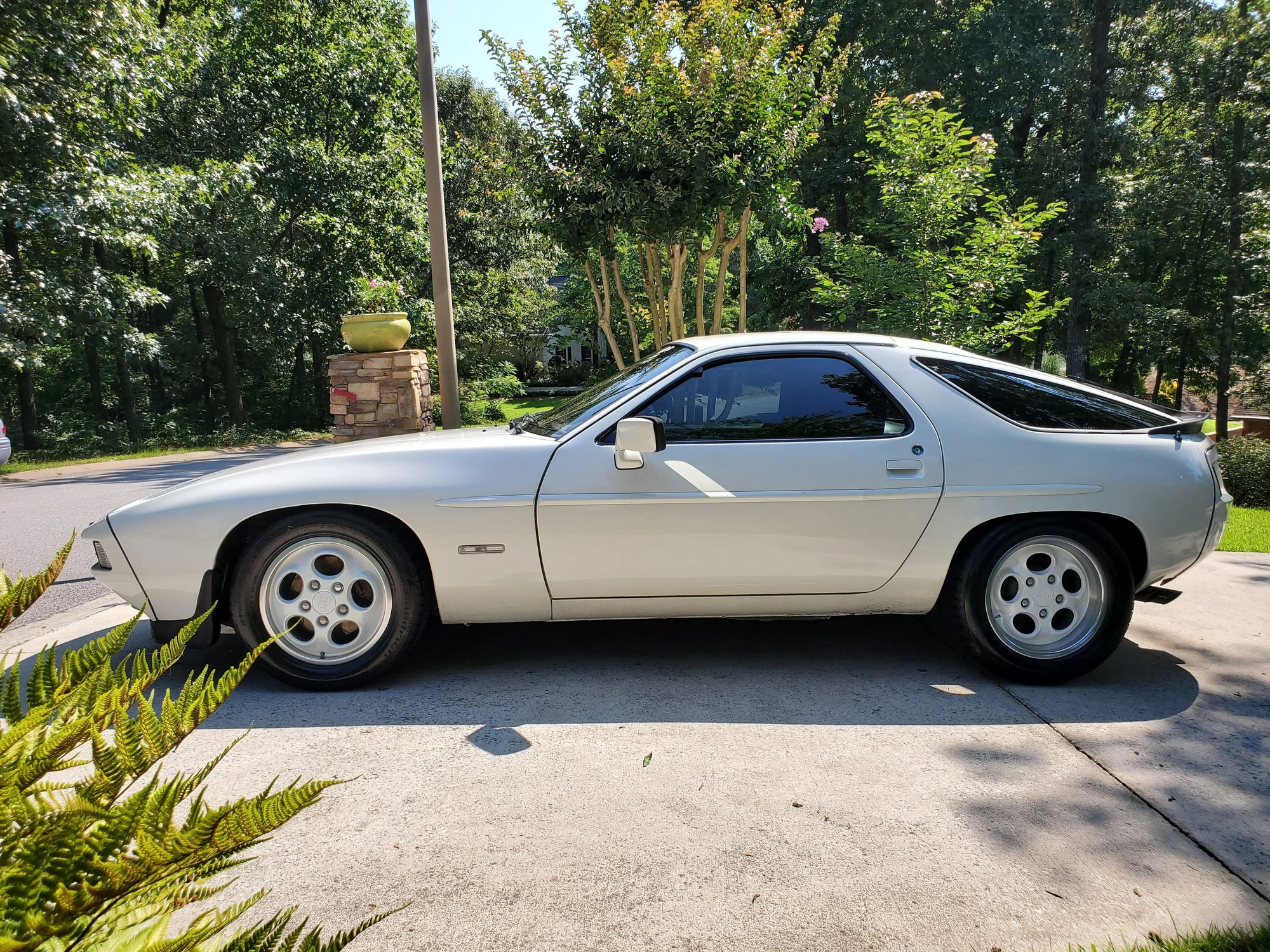 Phone charger - Rennlist - Porsche Discussion Forums