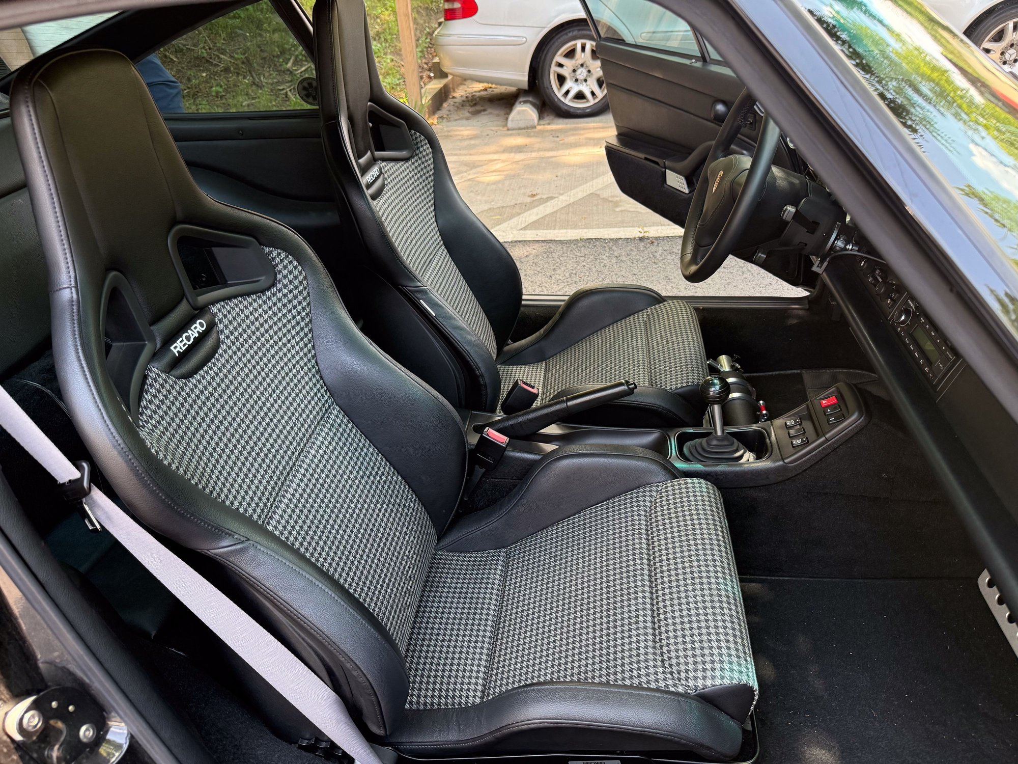Recaro Sportster CS Seats w/ Houndstooth Pepita Inserts (G body, 964 ...