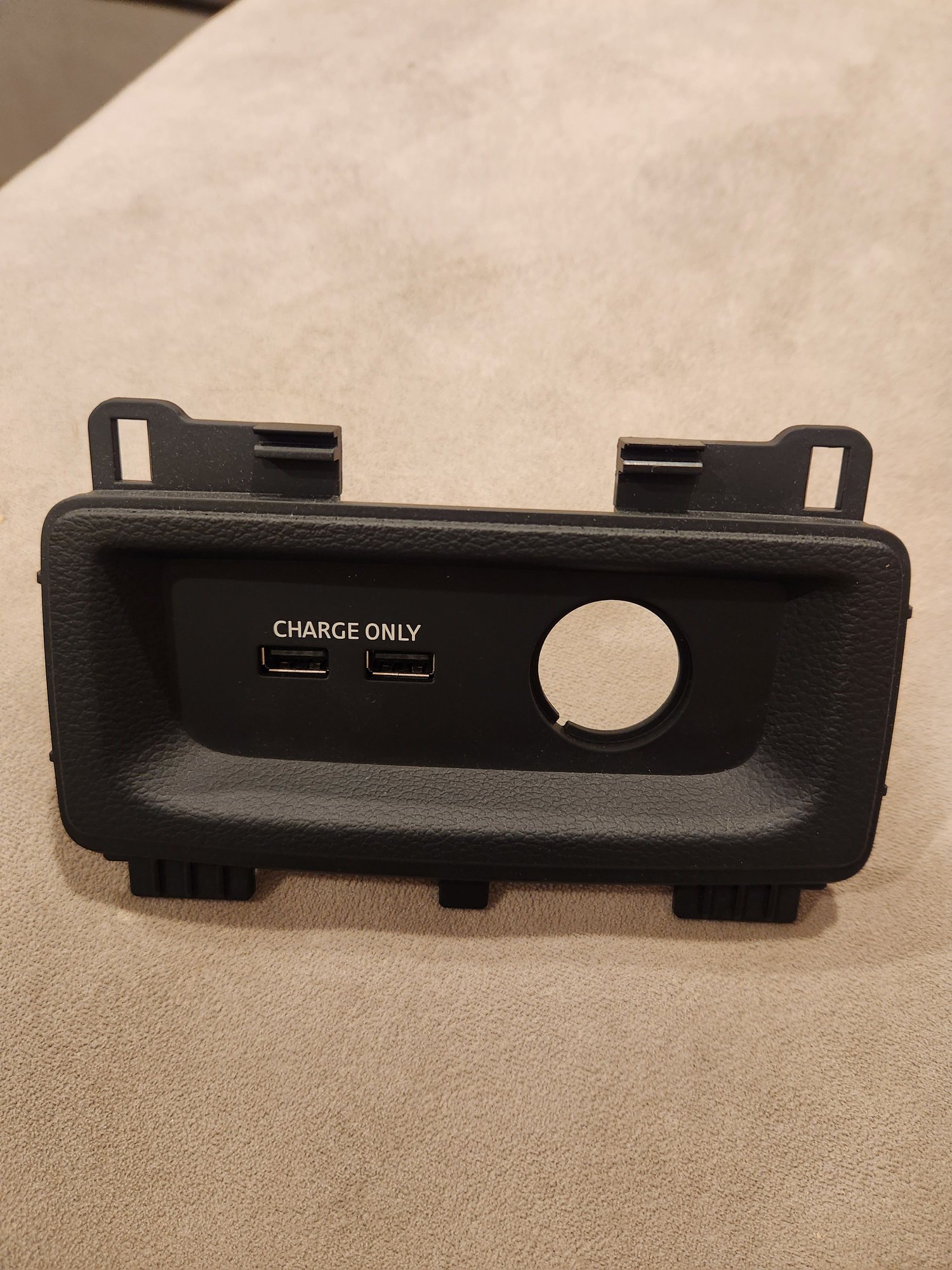 Rear Console W/USB Hub Retrofit - AudiWorld Forums