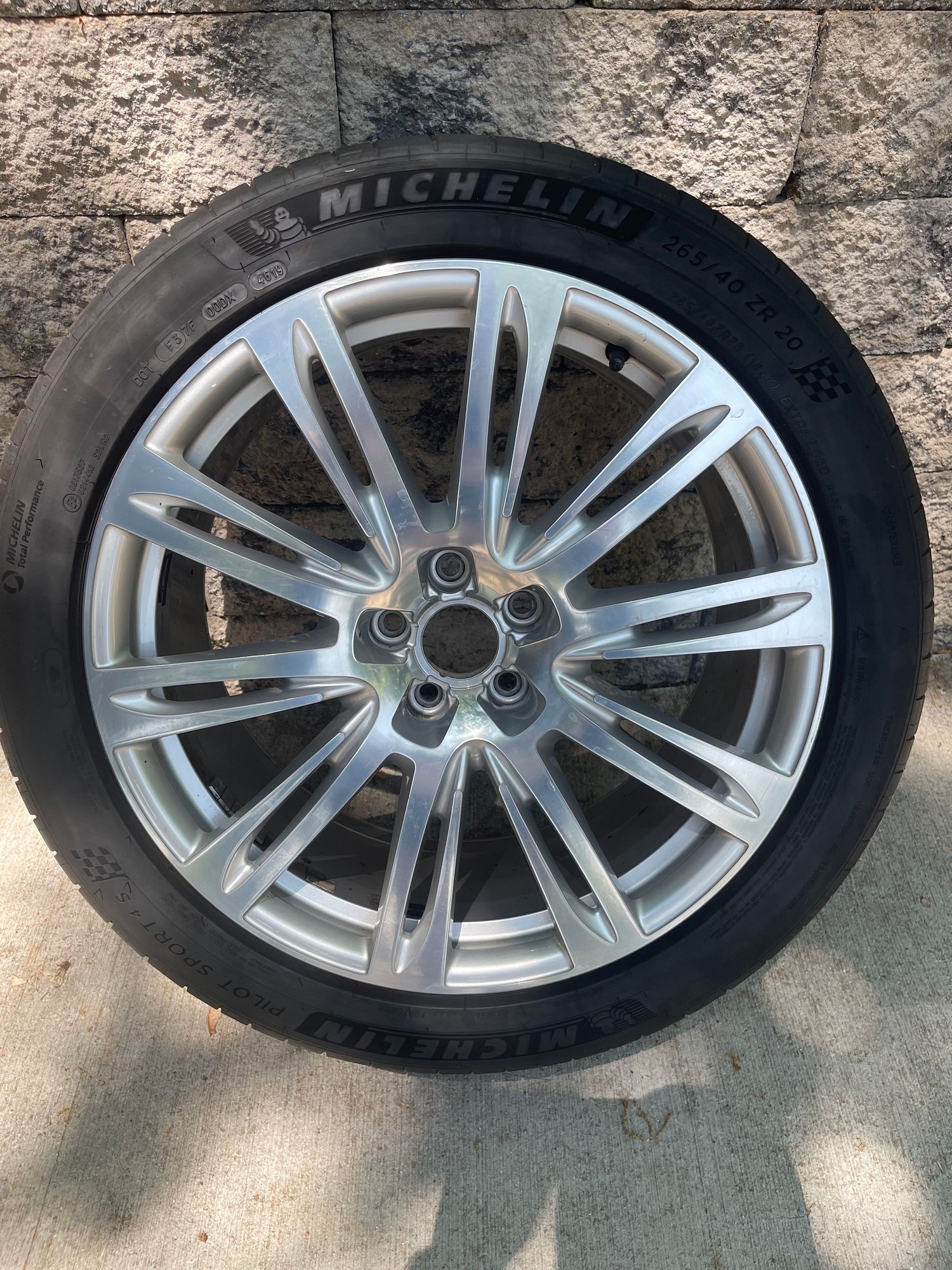 2014 Audi A8 wheels and almost new Pilot Sport 4S - AudiWorld Forums