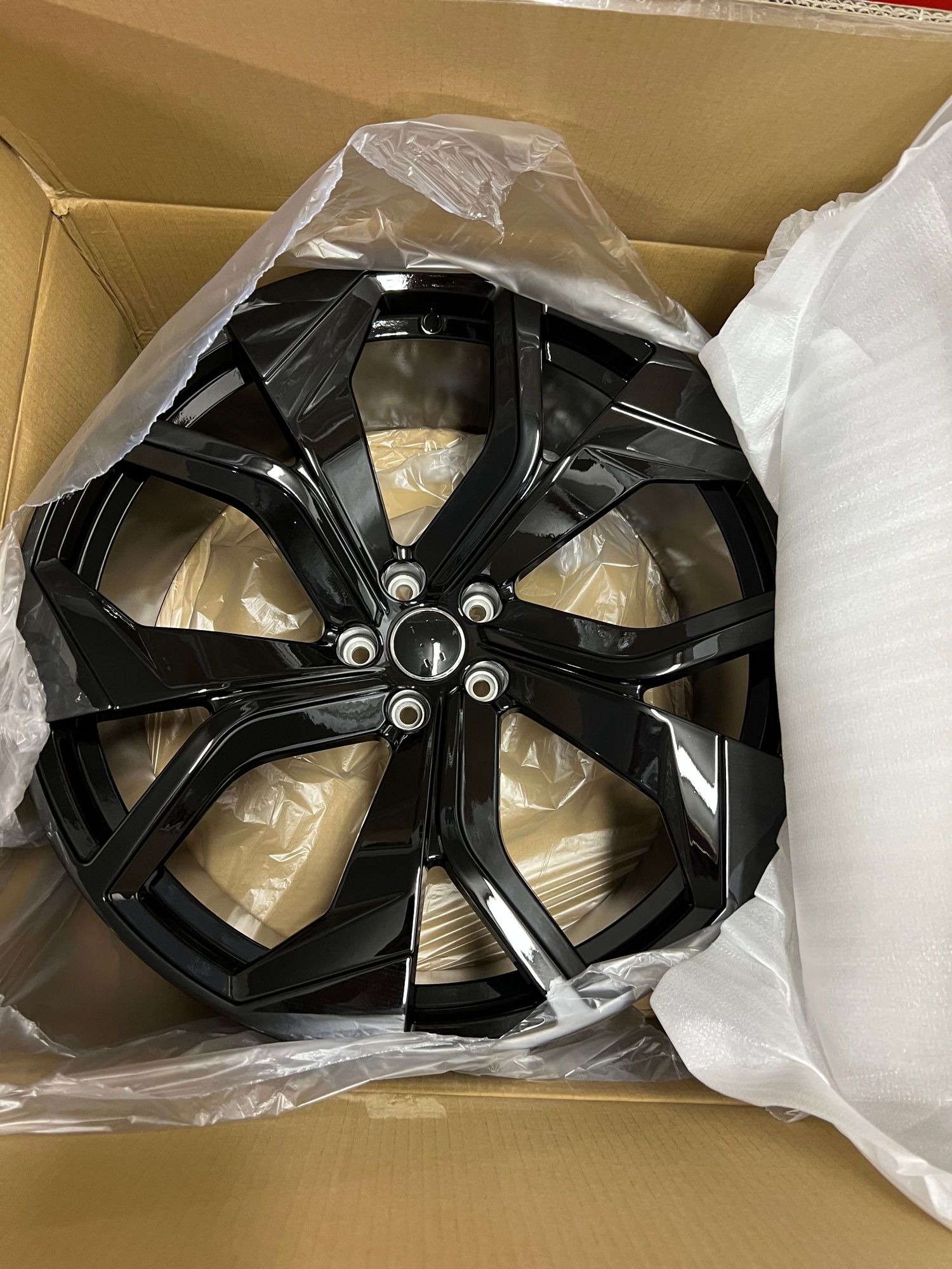 AUDI Q8 / RSQ8 Winter Wheel Complete Package! Mint Condition ...