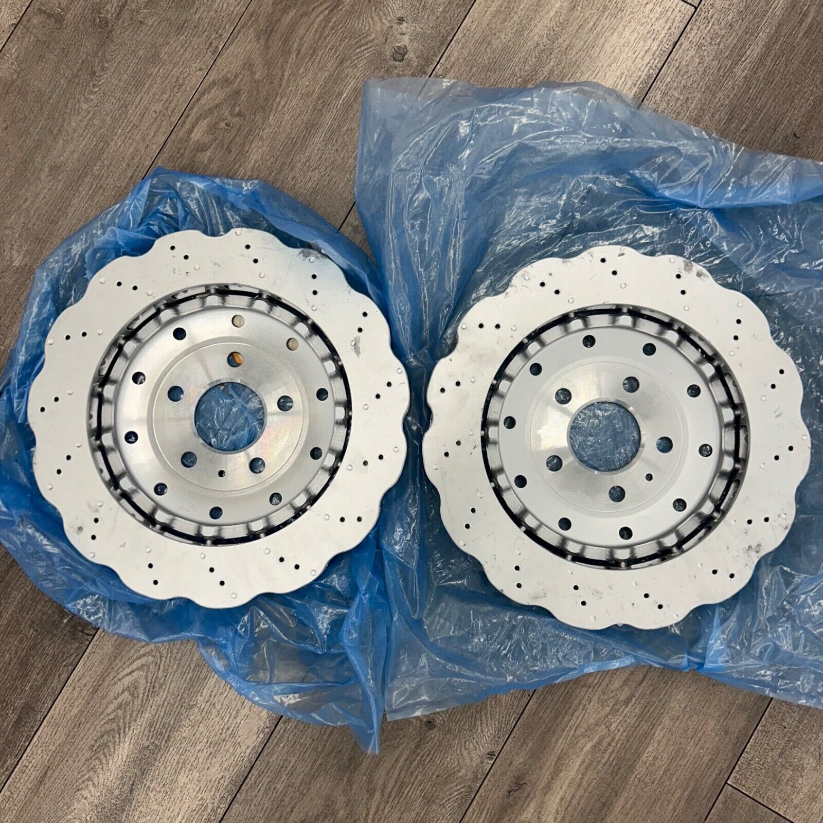 Audi R8 VNE Oem Factory Brake Disc Rotors Rear 4S0-615-601 B Right ...