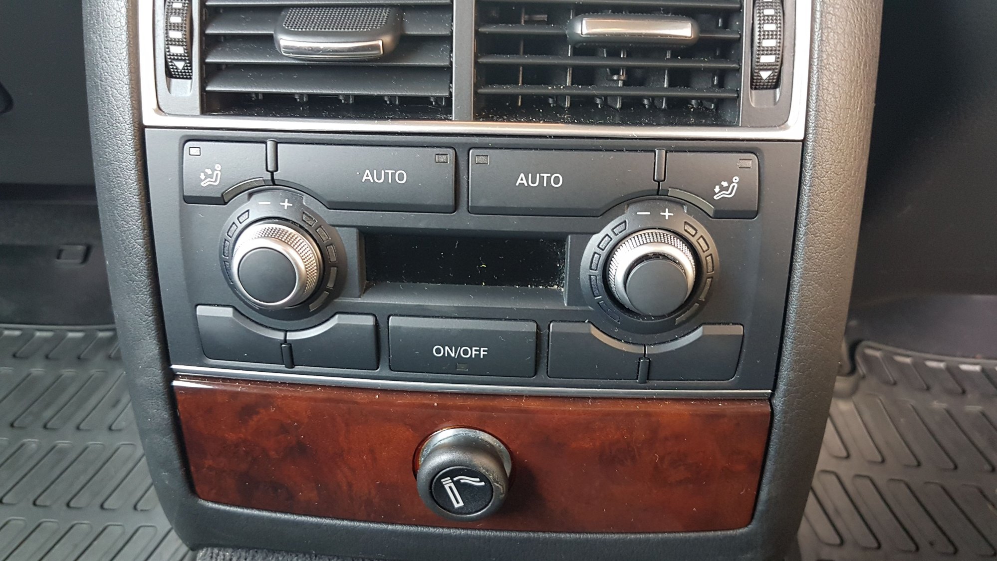 Aircon button - AudiWorld Forums