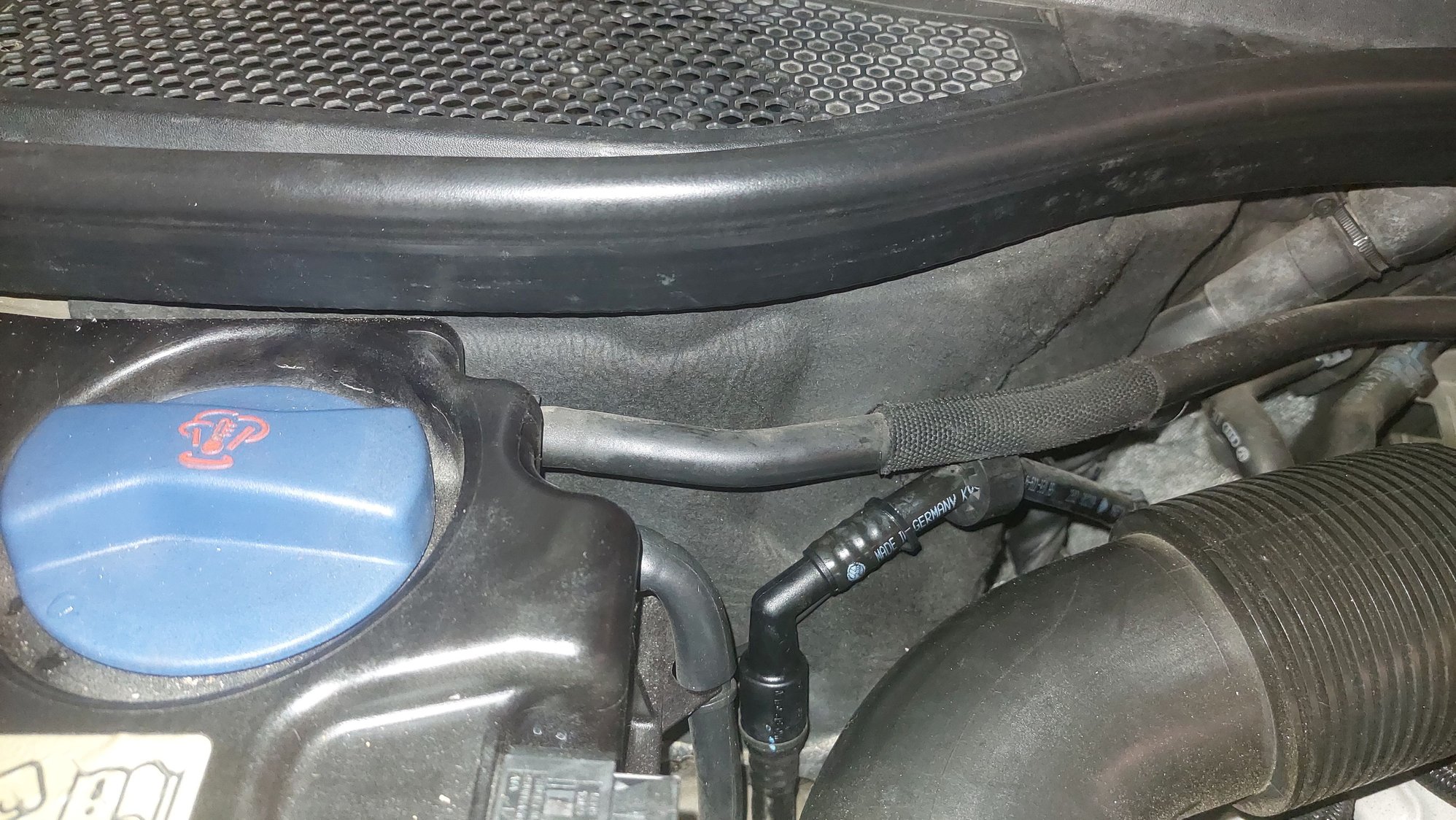 Replacing Brake Master Cylinder on 2010 Audi Q7 3.0 TDI RHD - AudiWorld Forums