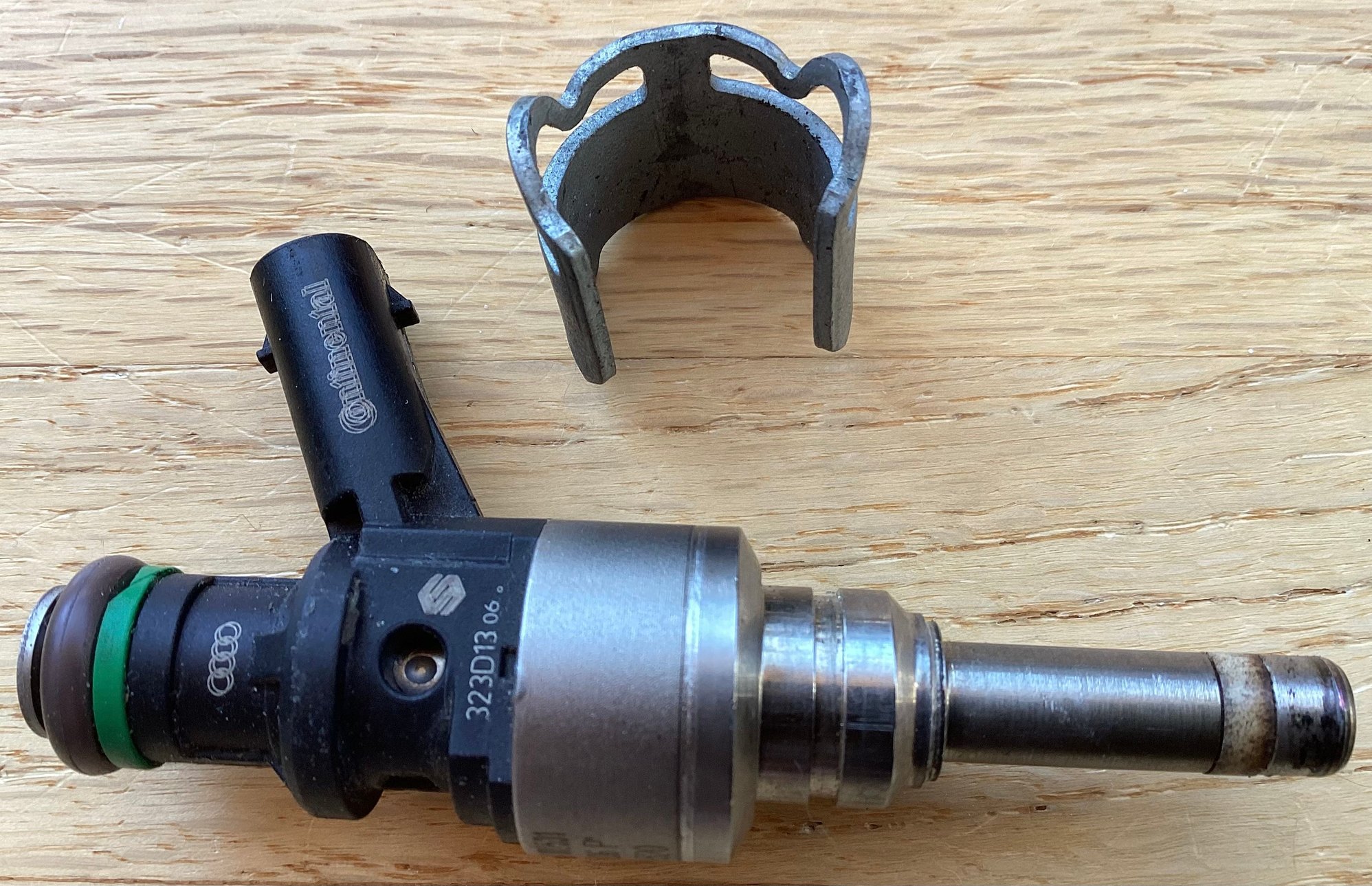 Injector retaing clips Replace them or Nah??? - AudiWorld Forums