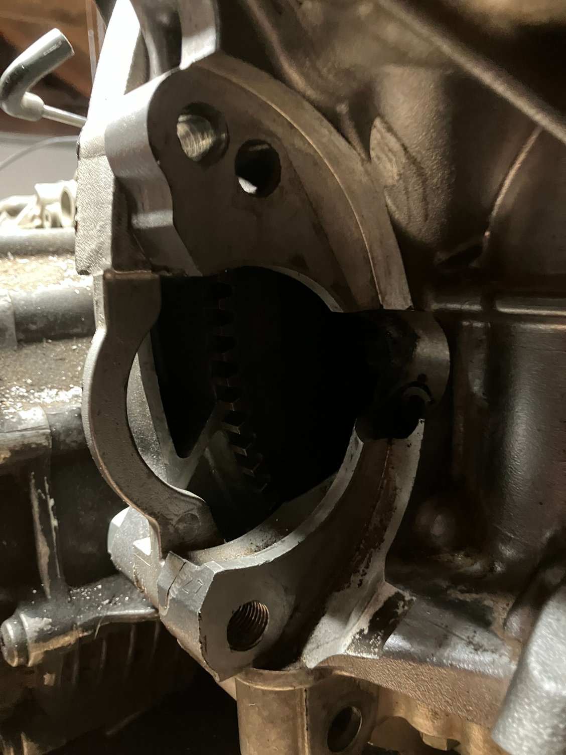Do all 4.2s have the same bell housing pattern? - AudiWorld Forums