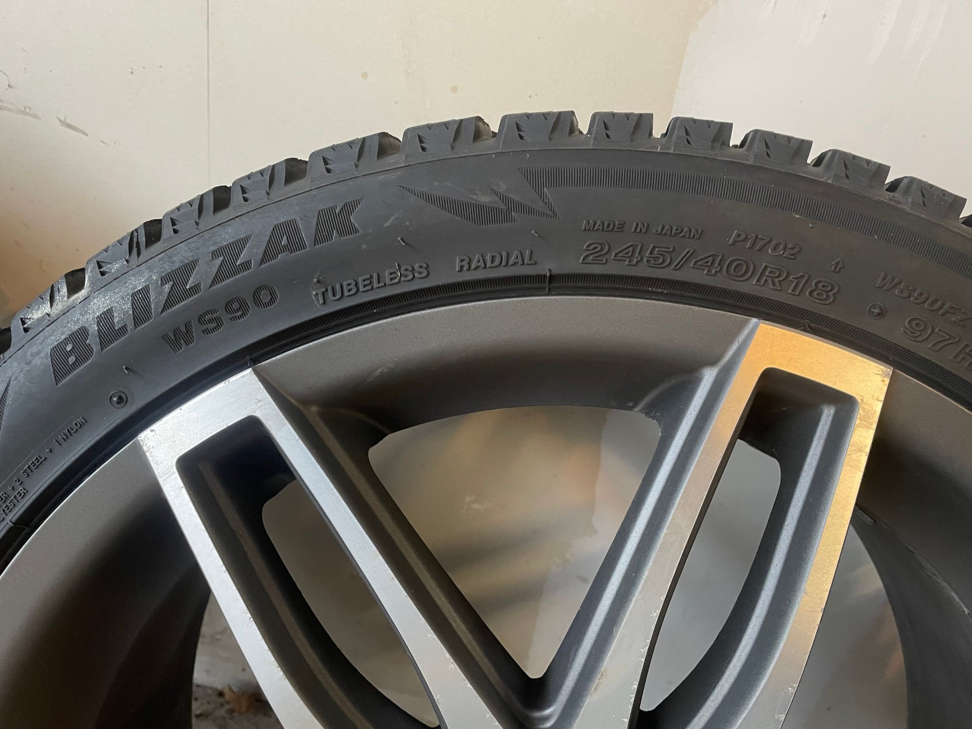 Winter tires Bridgestone Blizzak WS90 with wheels 245/40R18 - AudiWorld ...