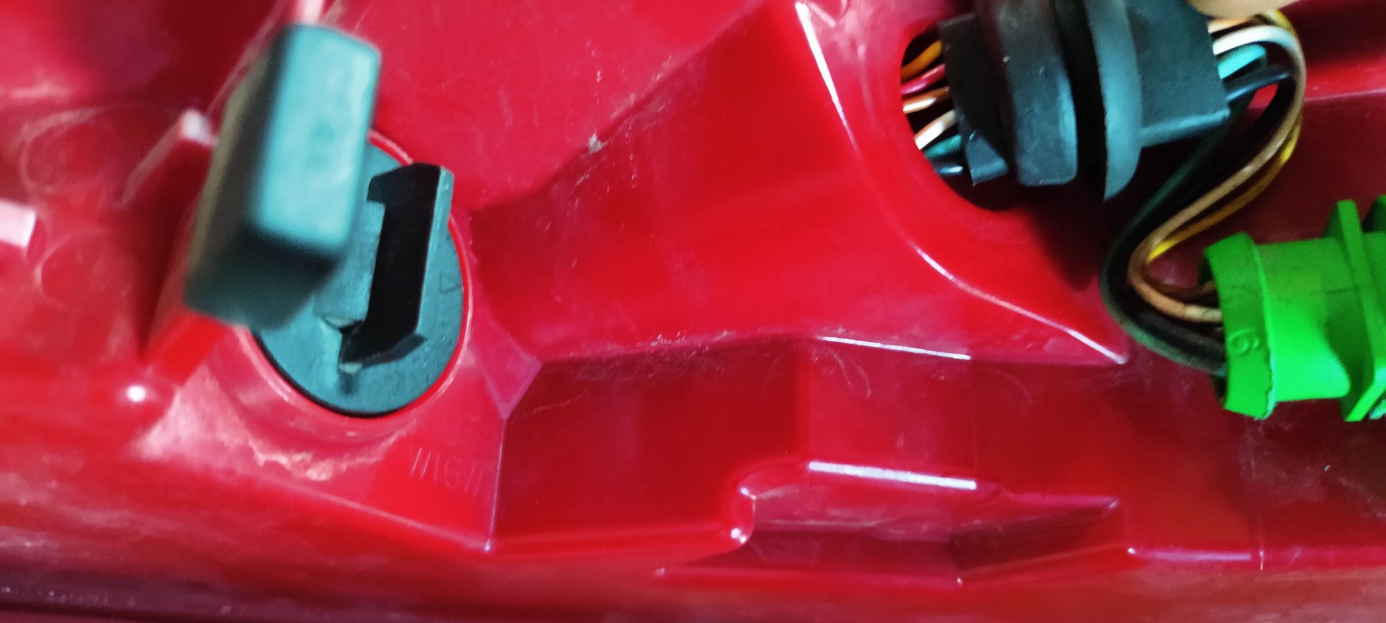 2014 Audi A5 Sportback rear left indicator bulb change (outer bulb ...