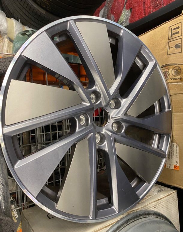 ONE 21" x9.5" 2022 AUDI E-TRON GT RS FACTORY OEM WHEEL 4J3601025AA ...