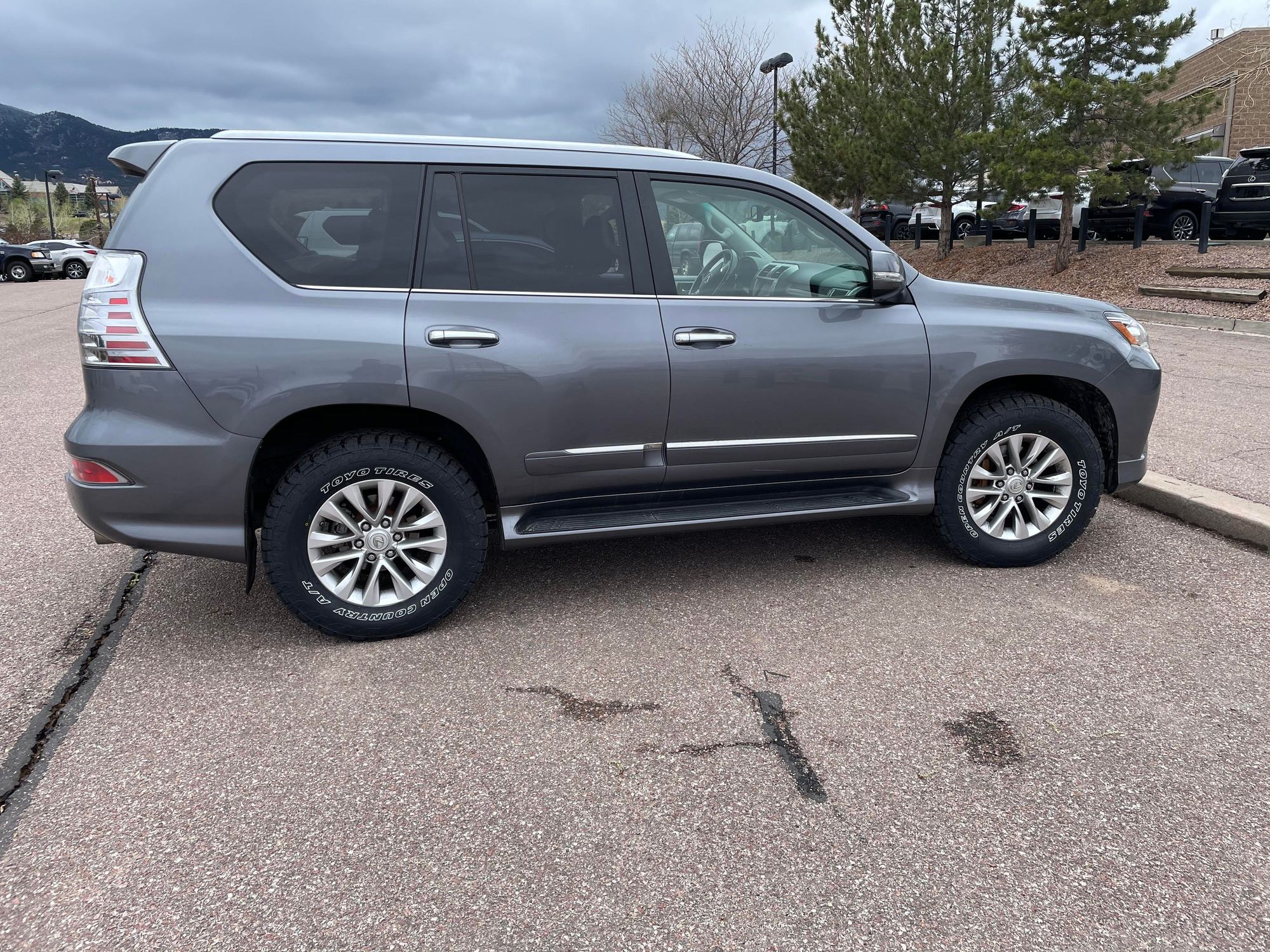 Just fit 275/65/18 LT/All terrain tires with ZERO rub on the GX 460 ...