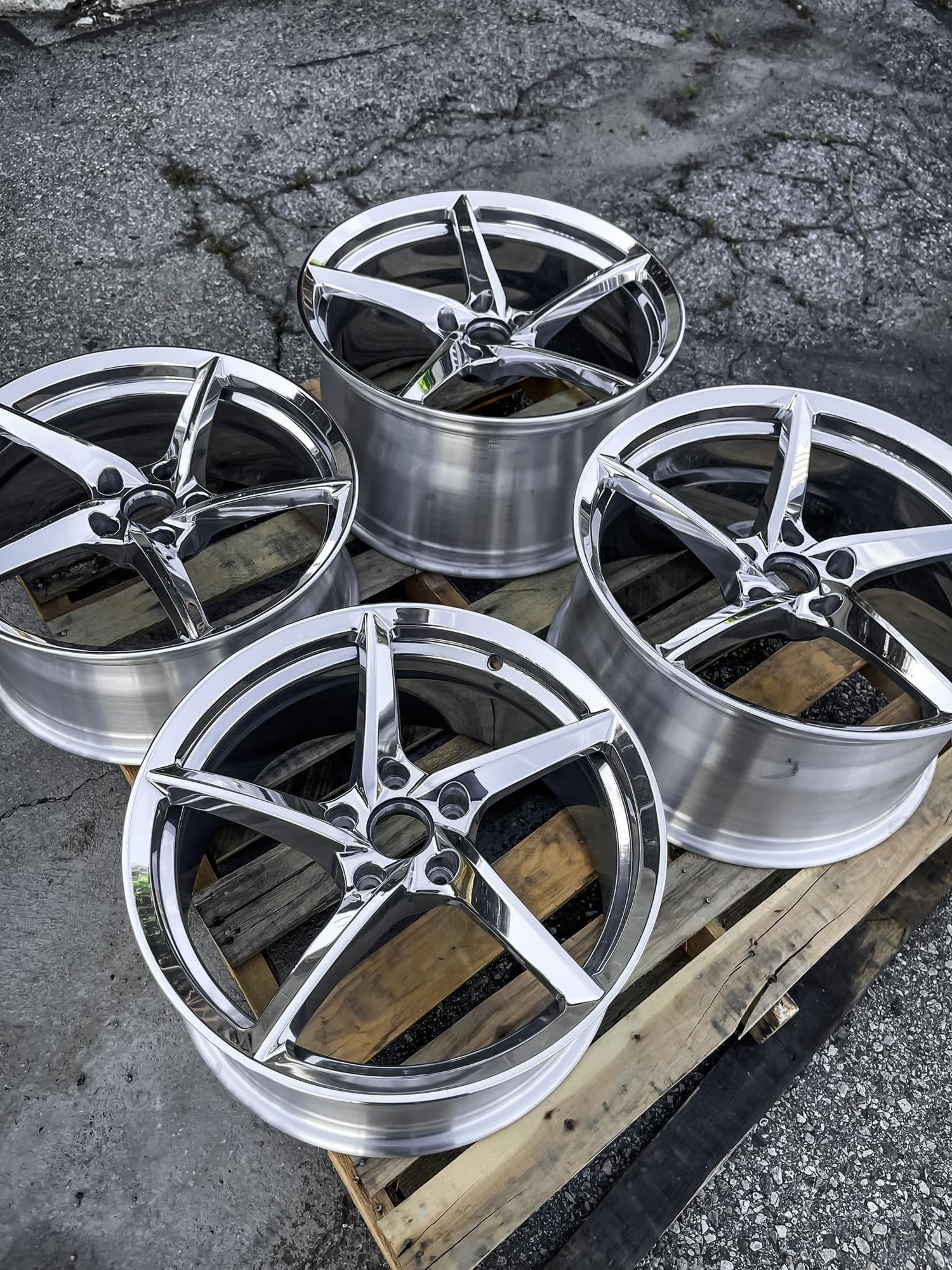 ERay wheels for your C8 Corvette?? - Page 3 - CorvetteForum - Chevrolet Corvette Forum Discussion