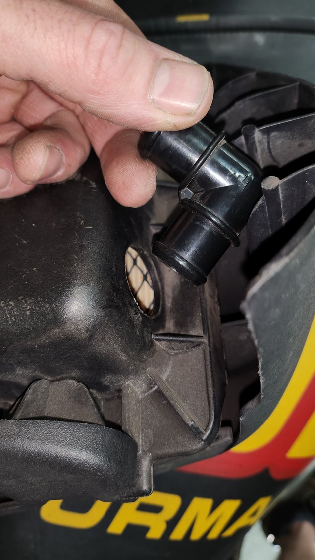 Missing airbox grommet for air injection tube - CorvetteForum ...