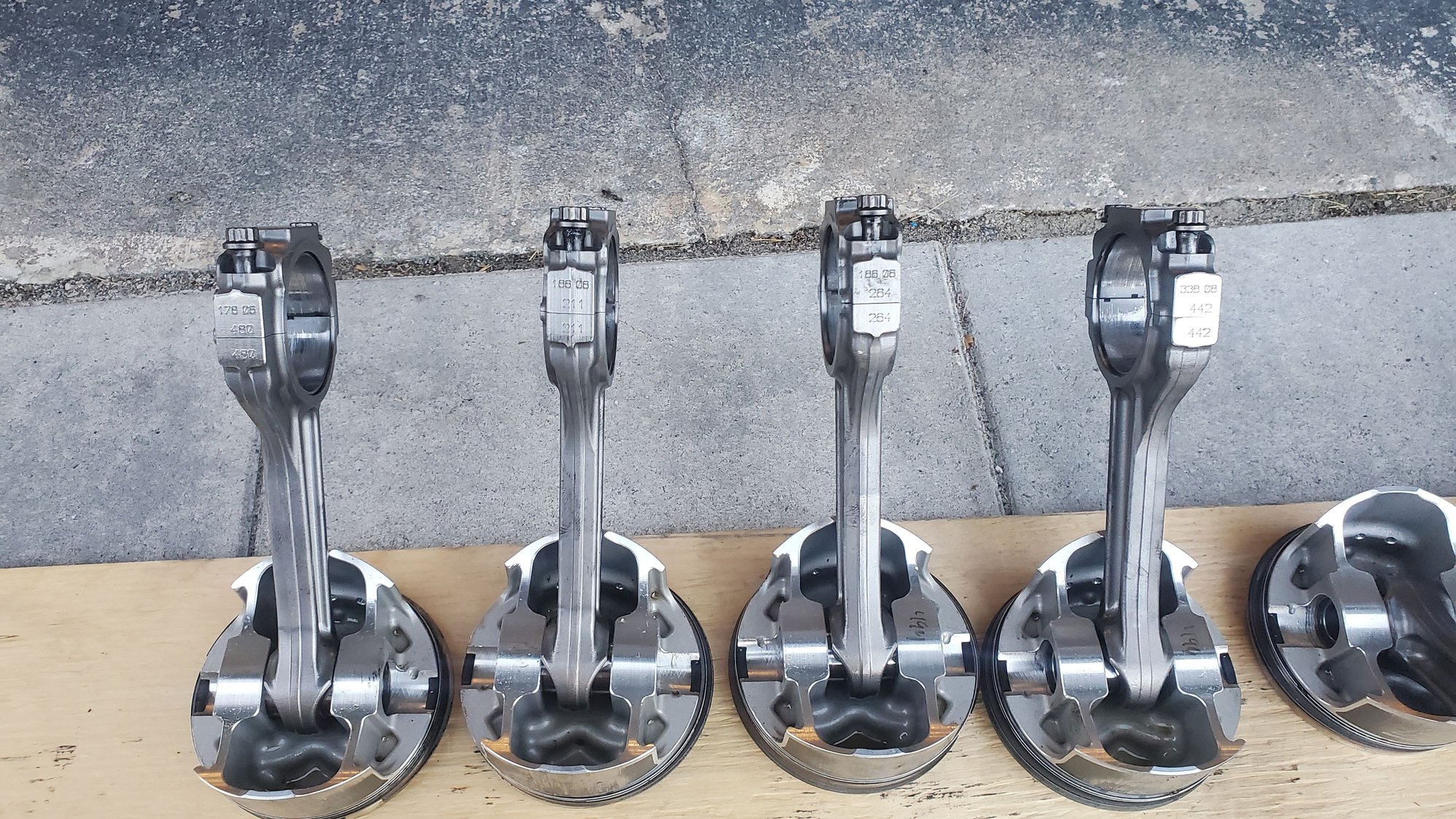 FS (For Sale) Ls7 rods, wiseco pistons, ls7 crank,arp bolts, bearings ...