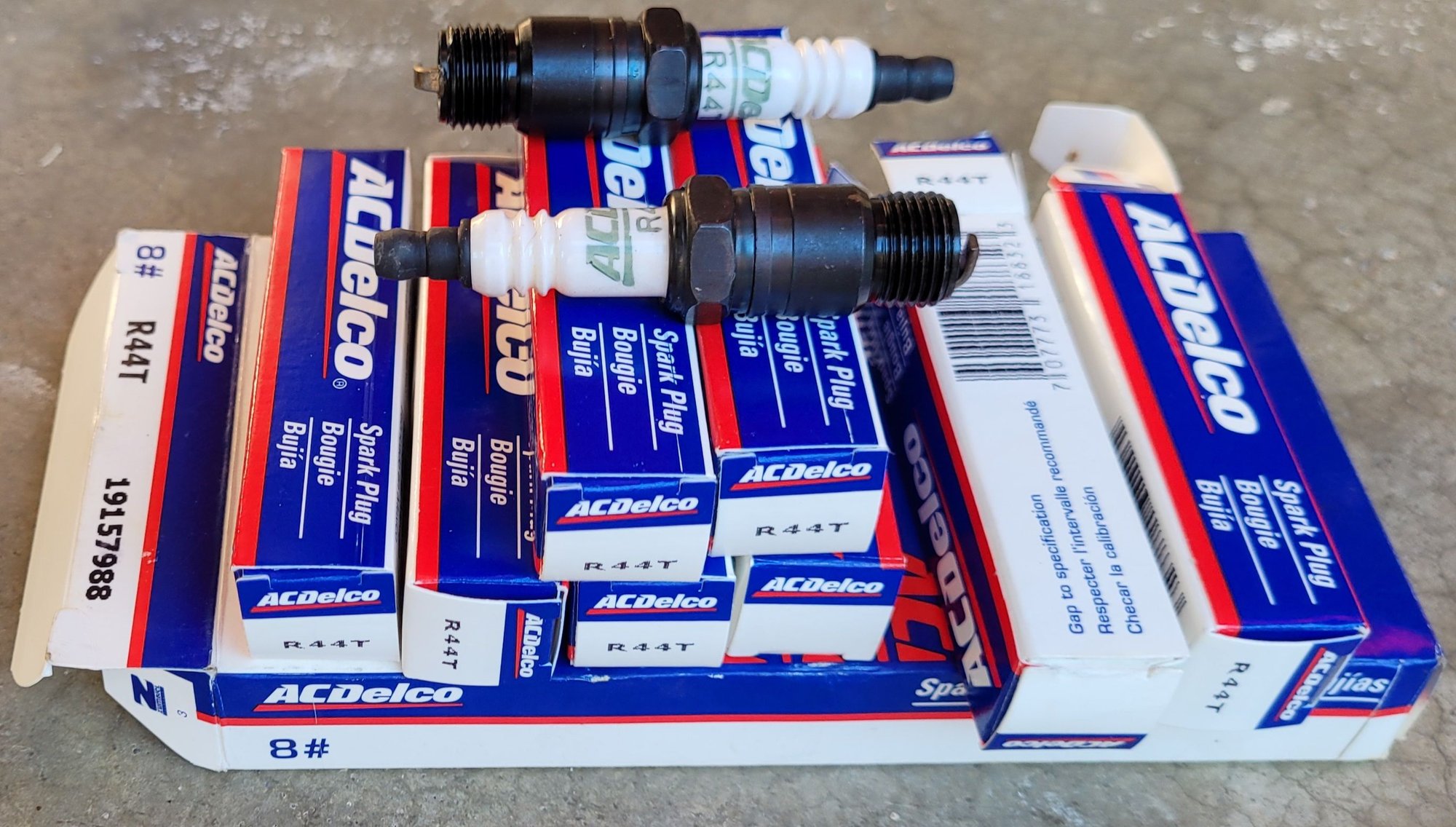 FS (For Sale) R44T Spark Plugs - CorvetteForum - Chevrolet Corvette ...
