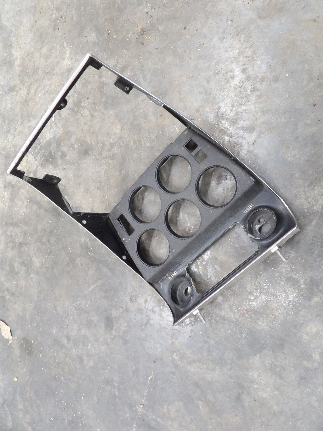 FS (For Sale) 72-76 Center Gauge Cluster Bezel - CorvetteForum ...