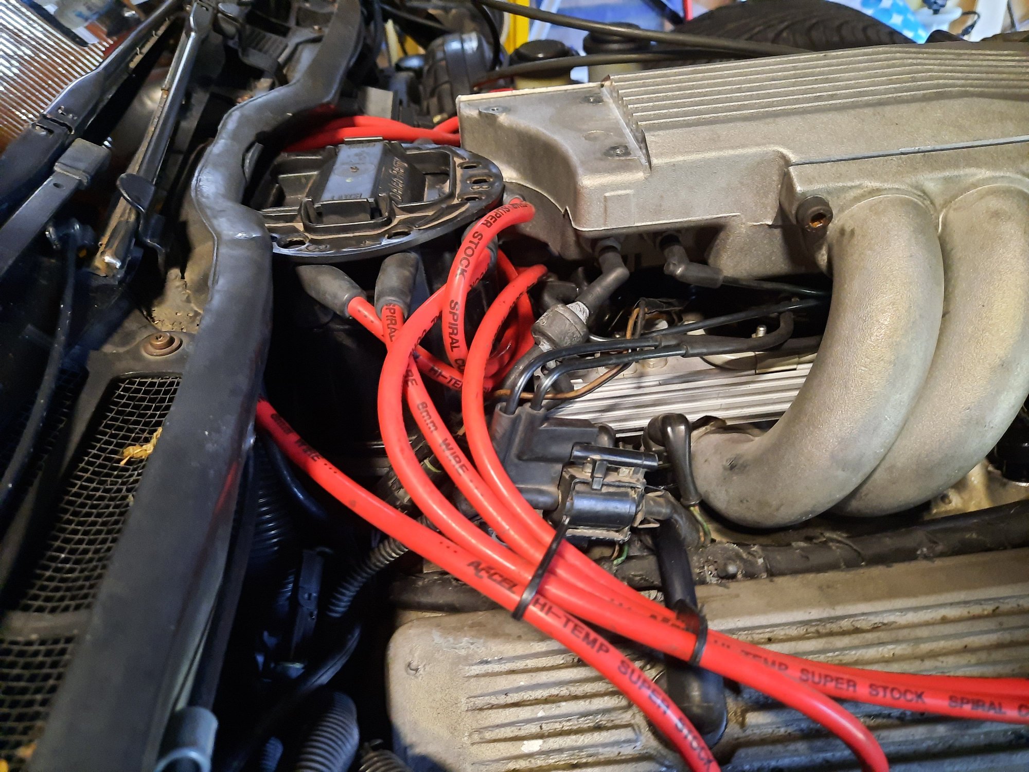 Help with vacuum routing 1985 fuel regulator, pix please ...