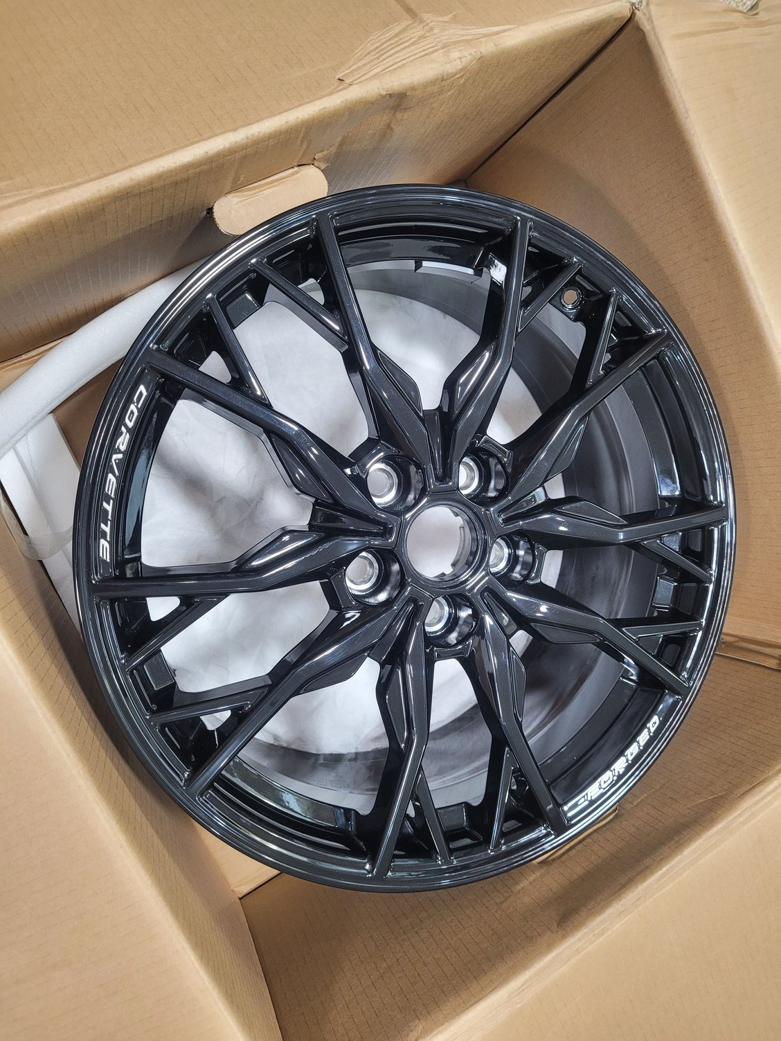 FS (For Sale) C8 Corvette Rims. 19" / 20" Q9I 20 Spoke Gloss Black Rims ...