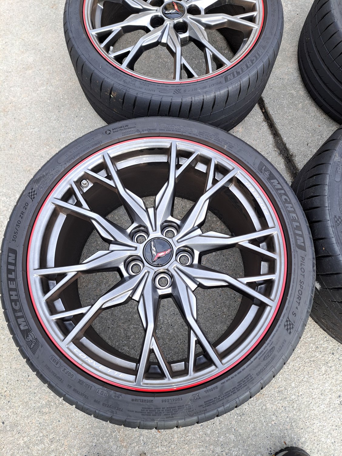 FS (For Sale) Q9A 20 Spoke Midnight Gray red stripe wheels and Tires ...