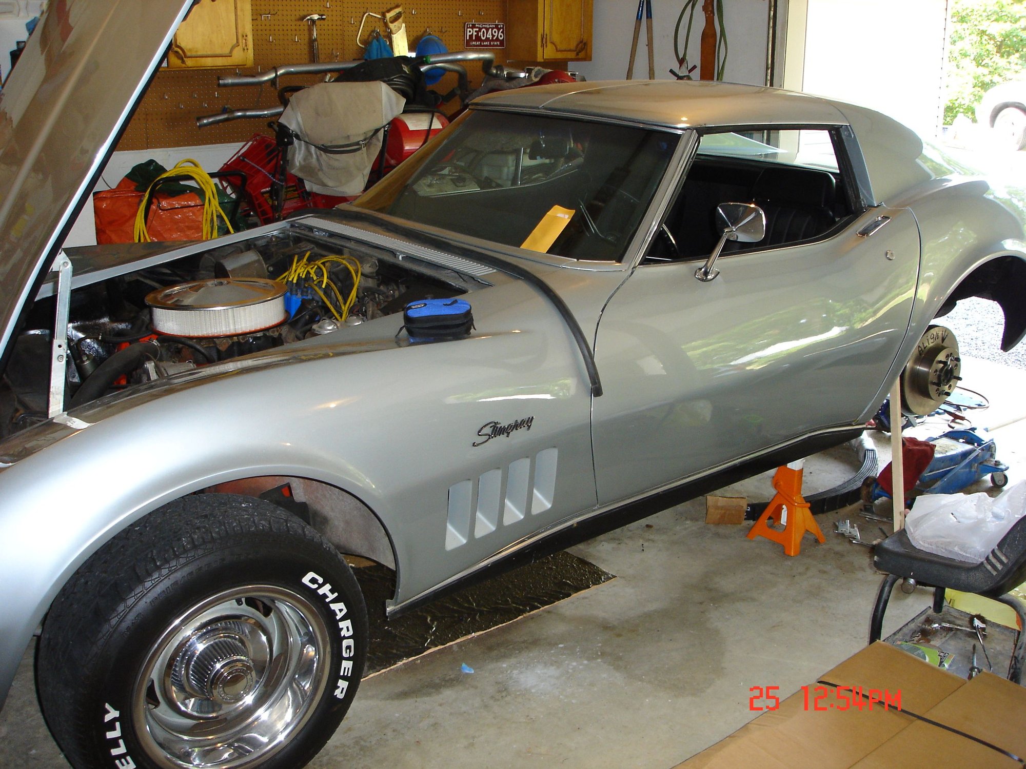 Severity of Windshield Frame Rust? - CorvetteForum - Chevrolet Corvette ...