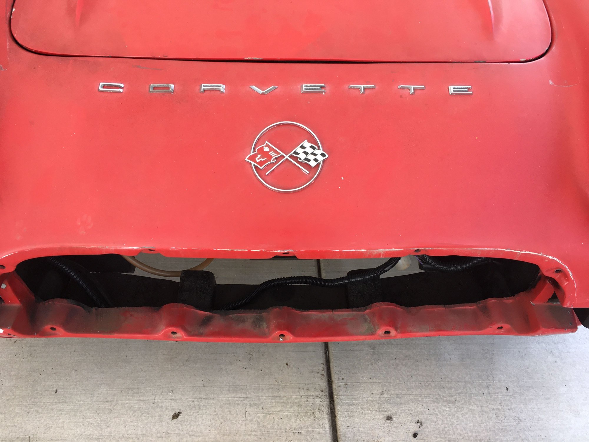 1962 “corvette” Emblems on Front - CorvetteForum - Chevrolet Corvette ...