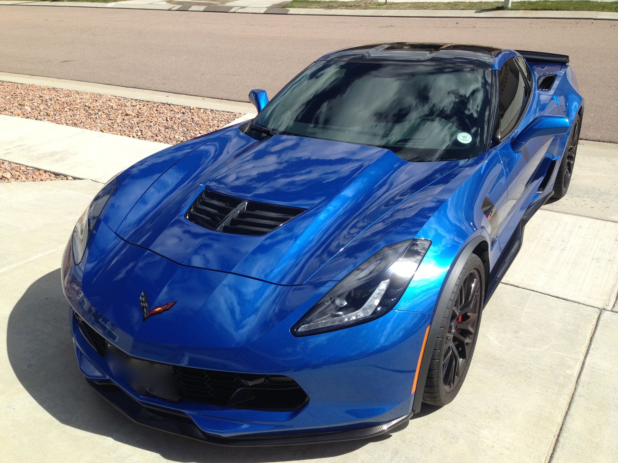 Laguna Blue C7 Z06 vs Jetstream Blue C6 Z06 Side By Side ...