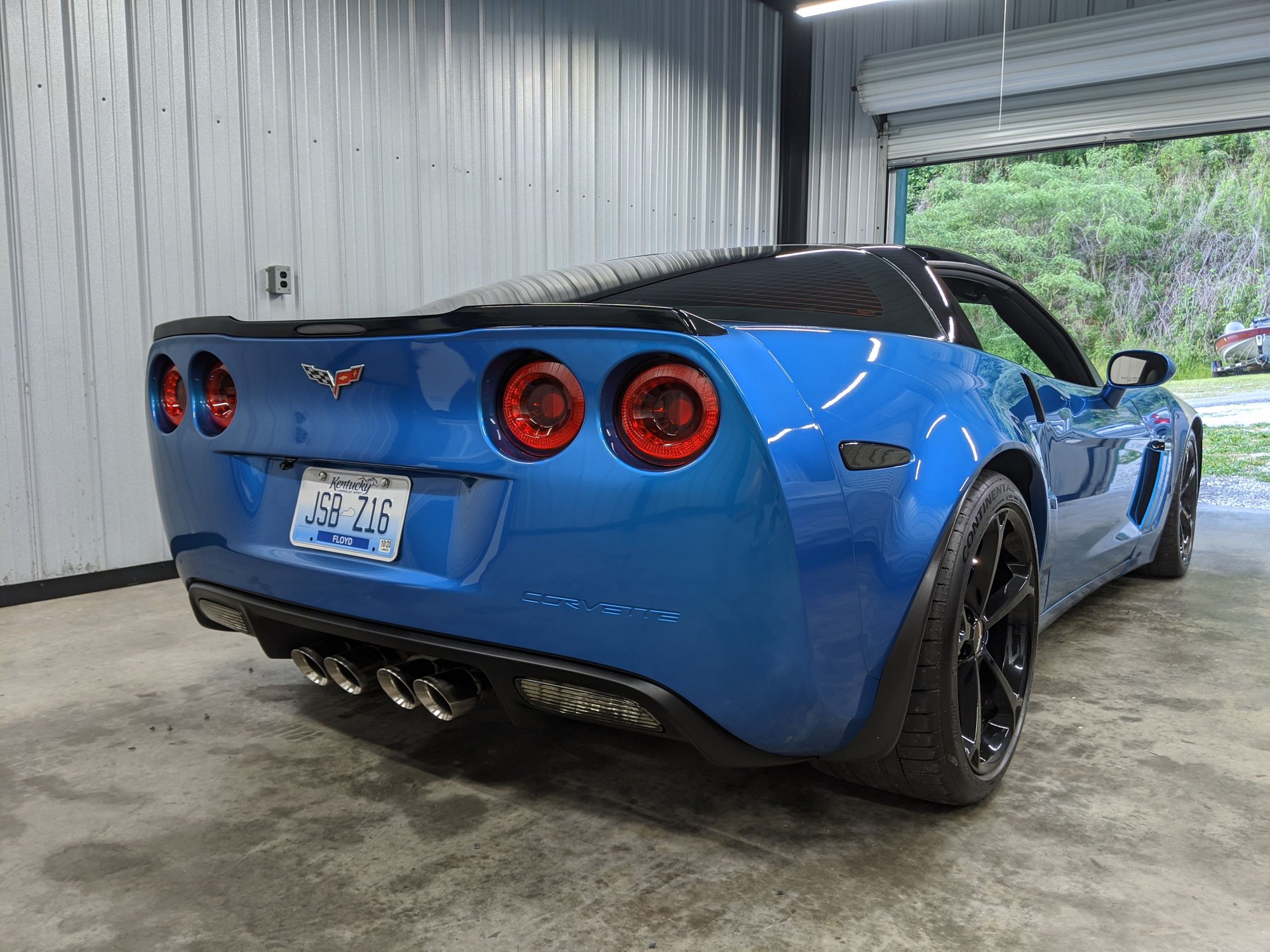 rear spoiler - CorvetteForum - Chevrolet Corvette Forum Discussion
