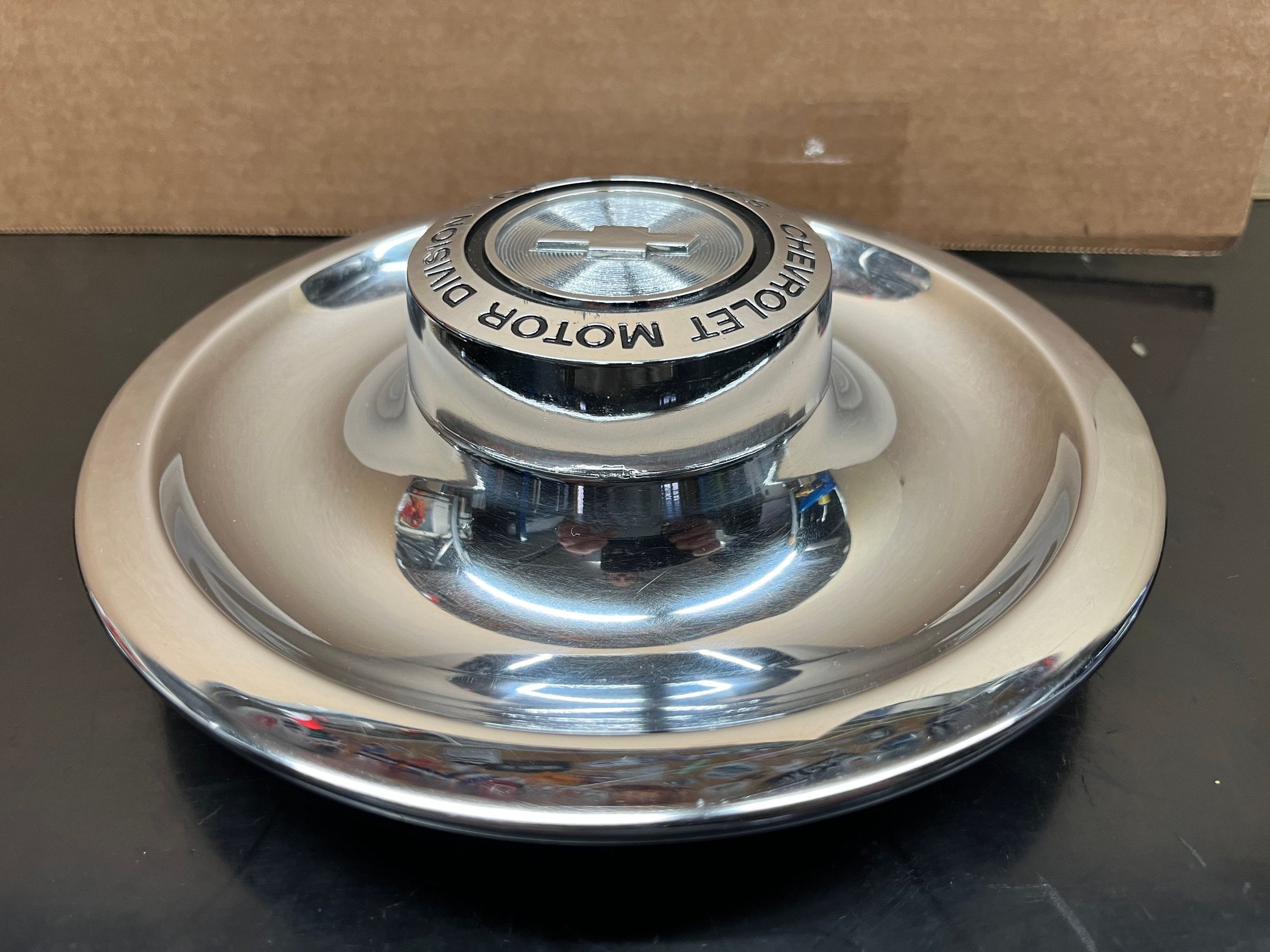 FS (For Sale) Set of (6) 67' center caps w/ emblems (4) original ...