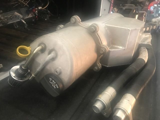 FS (For Sale) Lingenfelter 9 Quart Dry Sump Oil Tank Complete and Oil ...