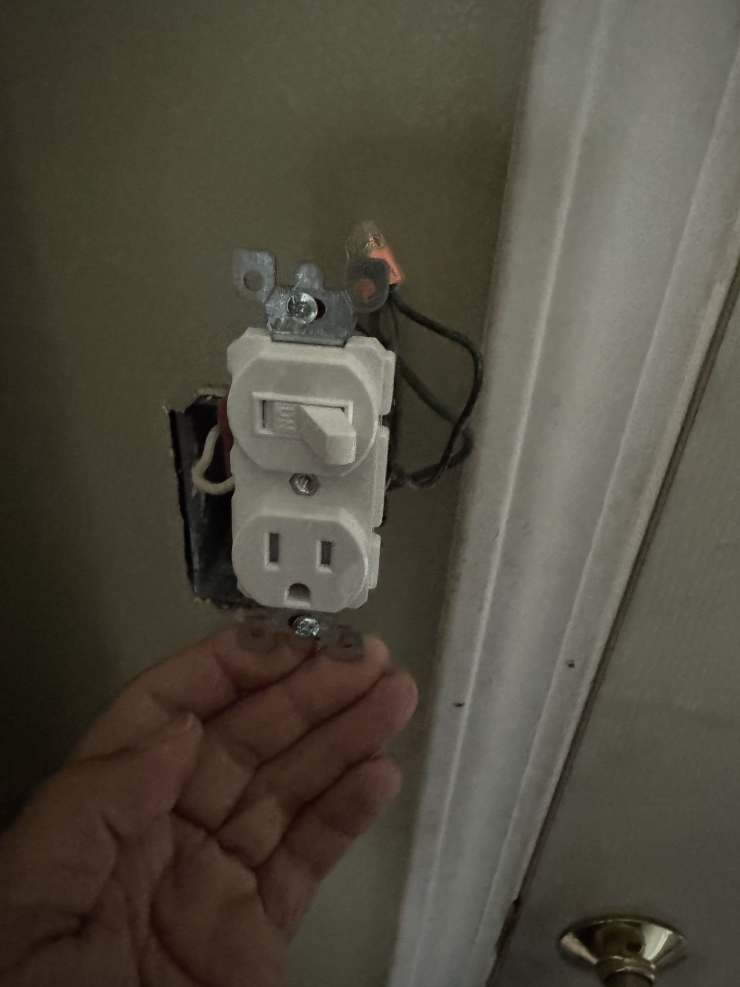 issues with changing kitchen switch to switch/outlet combo - DoItYourself.com Community Forums