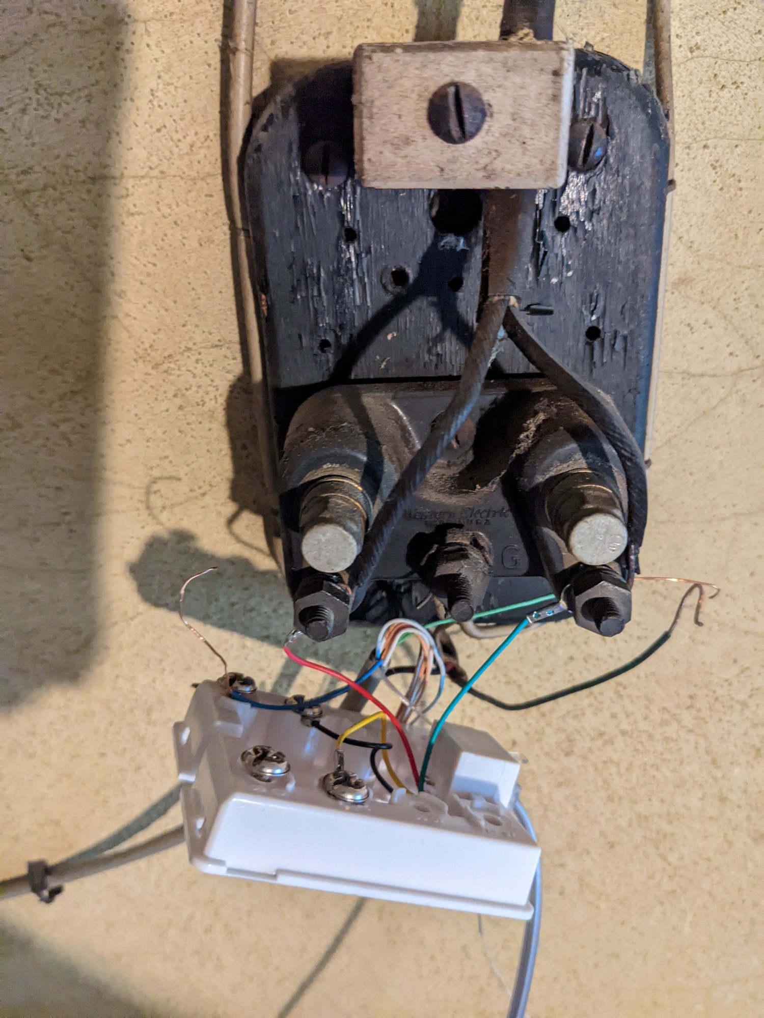 No Dial Tone, just quiet static - DoItYourself.com Community Forums