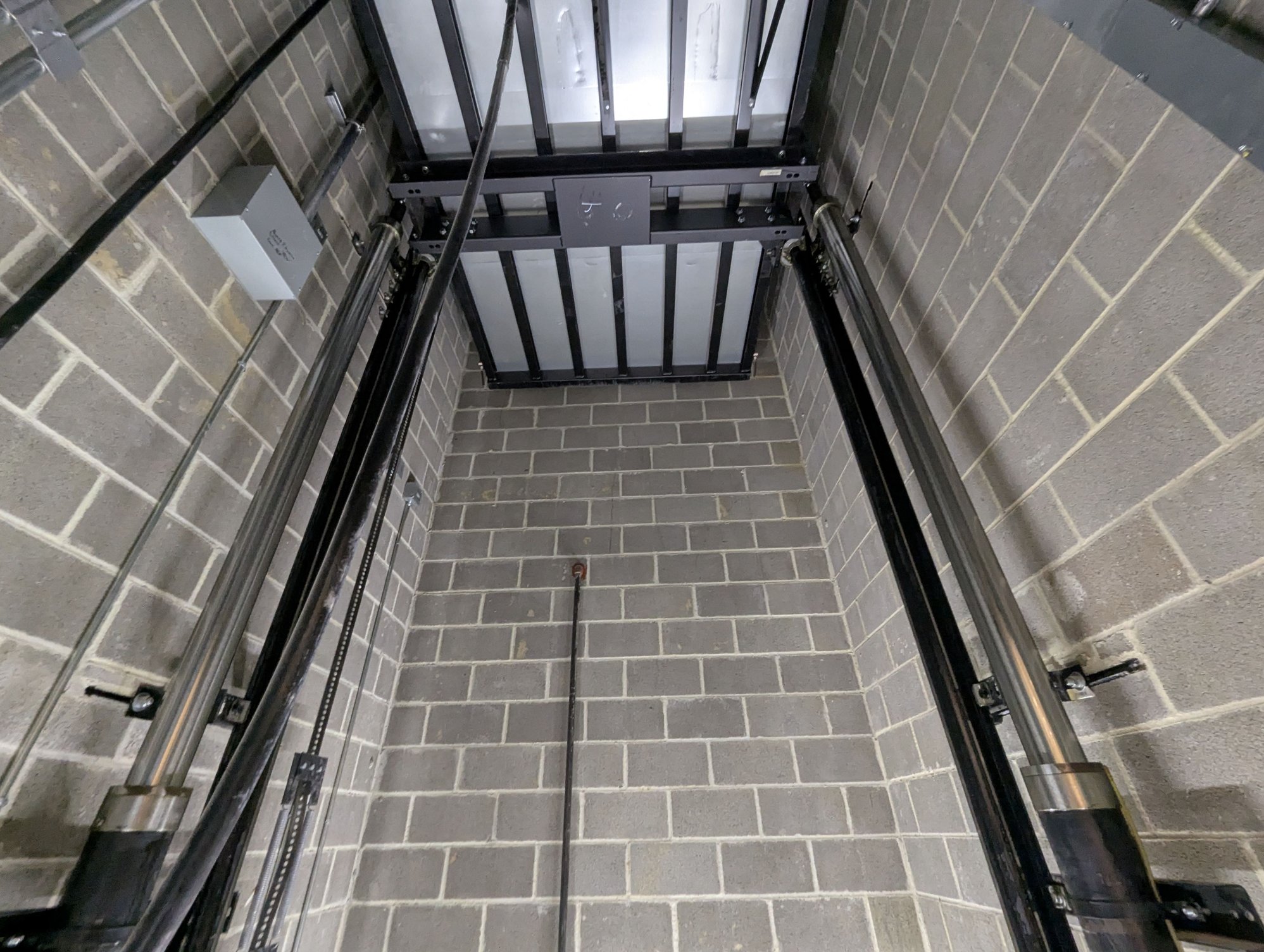 Hydraulic elevator bouncing - DoItYourself.com Community Forums