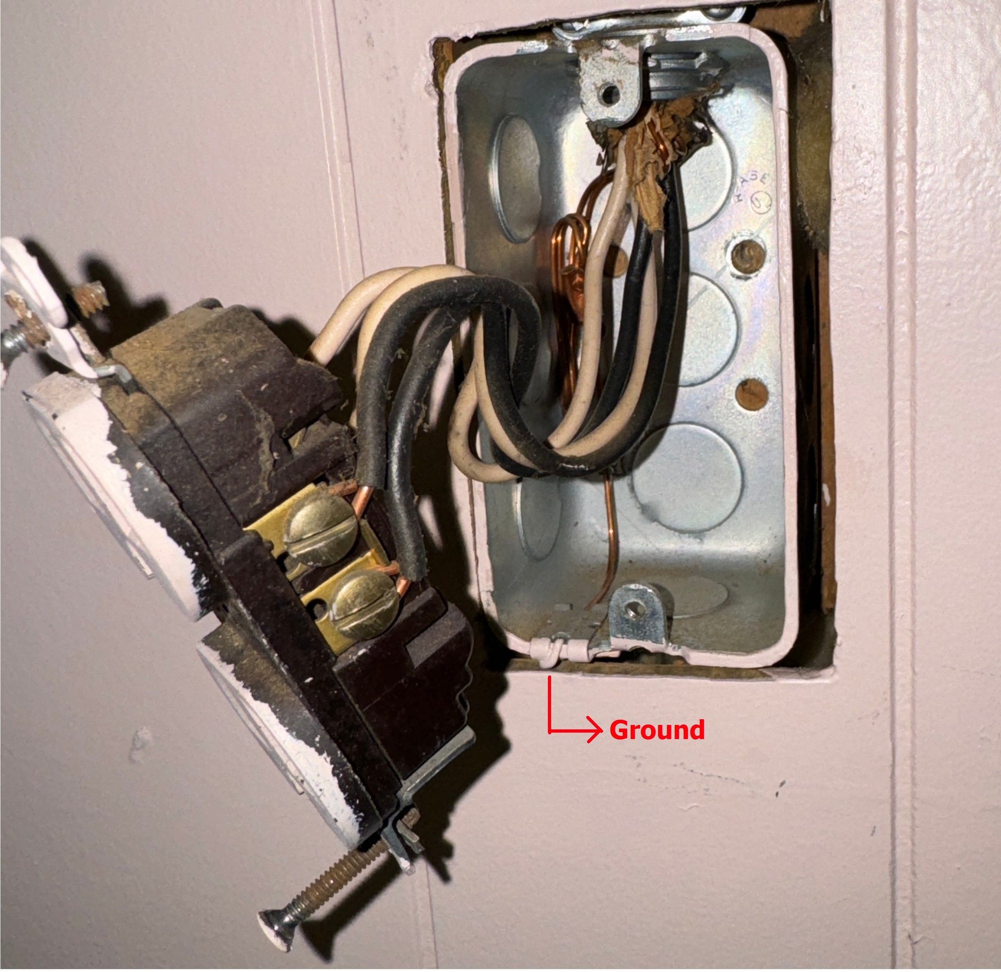 Replacing old receptacle with new - DoItYourself.com Community Forums