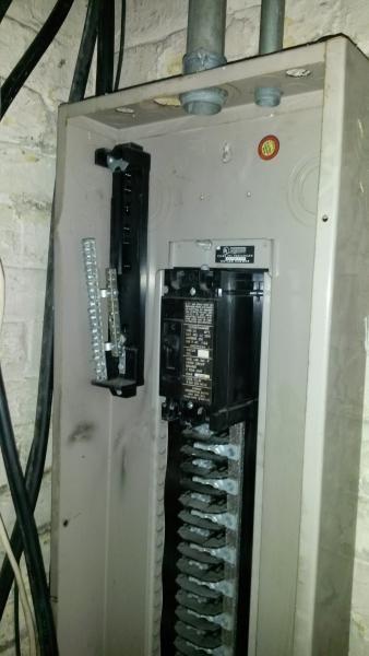 Repairing neutral and ground bar in load center - DoItYourself.com ...