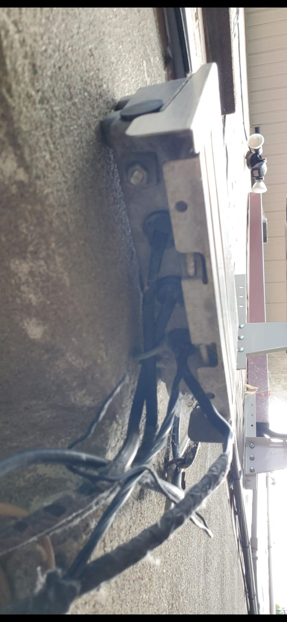 Cut all connection from Demarcation box to house - DoItYourself.com ...