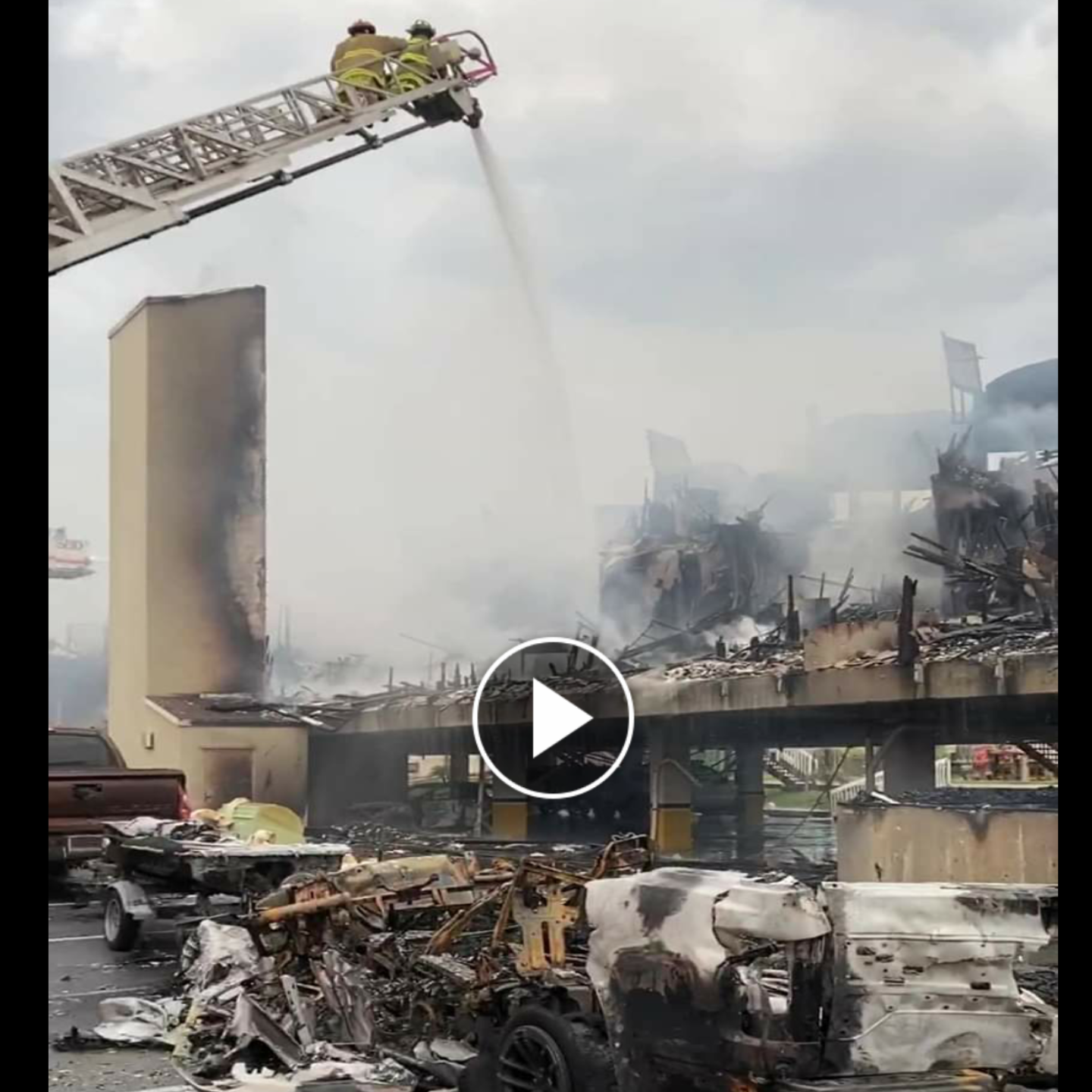 Ford Raptor fire damage by hotel fire - Ford F150 Forum - Community of ...