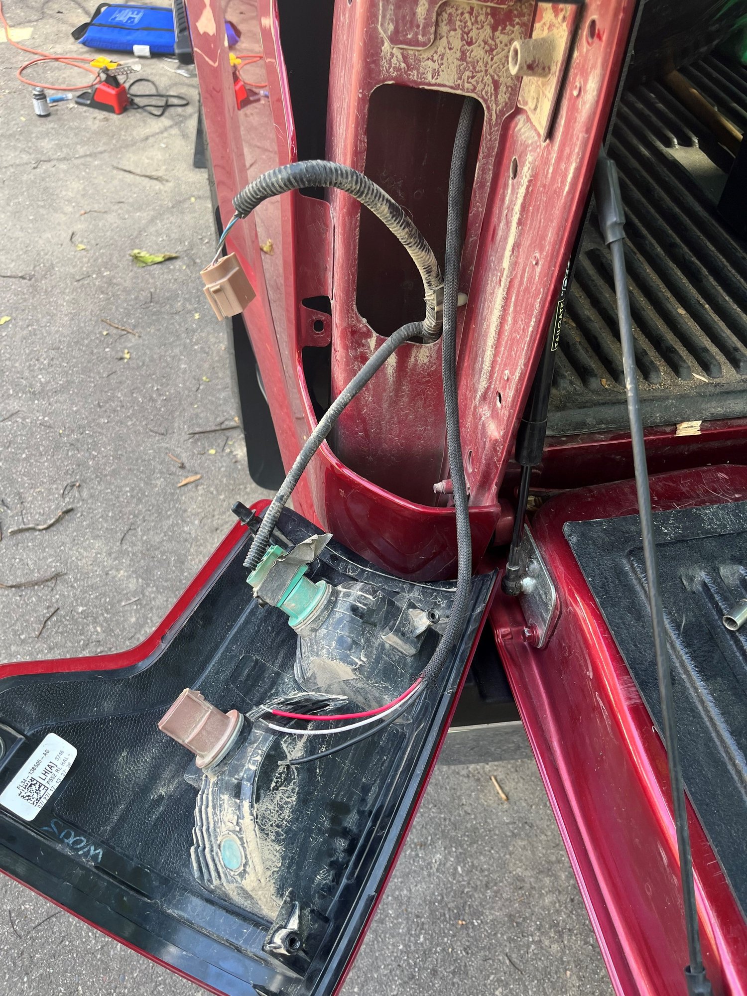 2017 XLT Topper Wiring - How To - Ford F150 Forum - Community of Ford ...