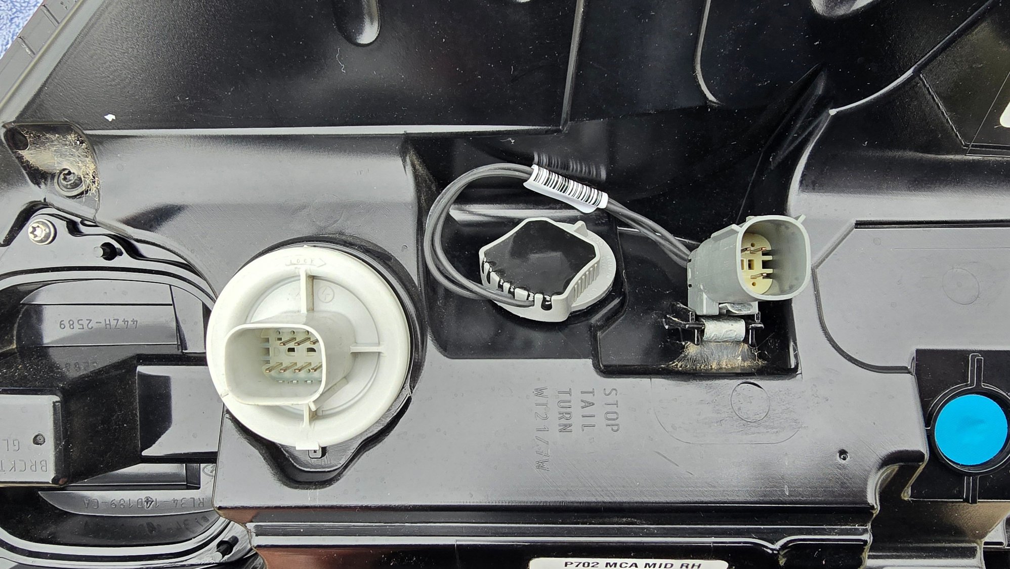 LED replacement for the WT21/7W halogen rear brake/turn signal bulbs ...