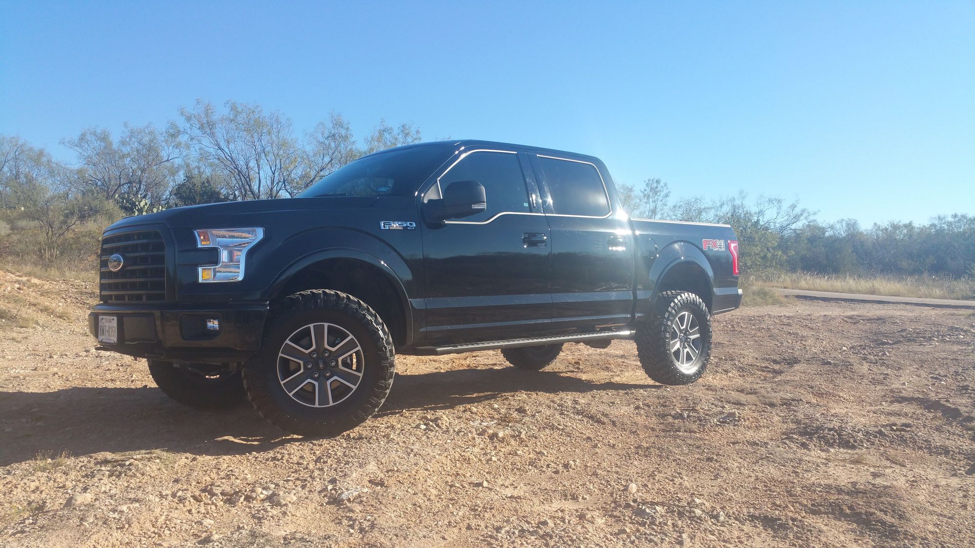 guys running toyo trail grappler 295/70R18 MT on a 2" Level w/ stock ...