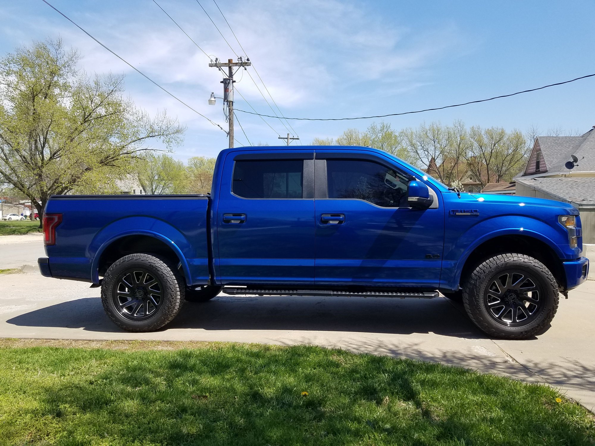 Show me pics of your 2WD level kit with tires! - Ford F150 Forum ...