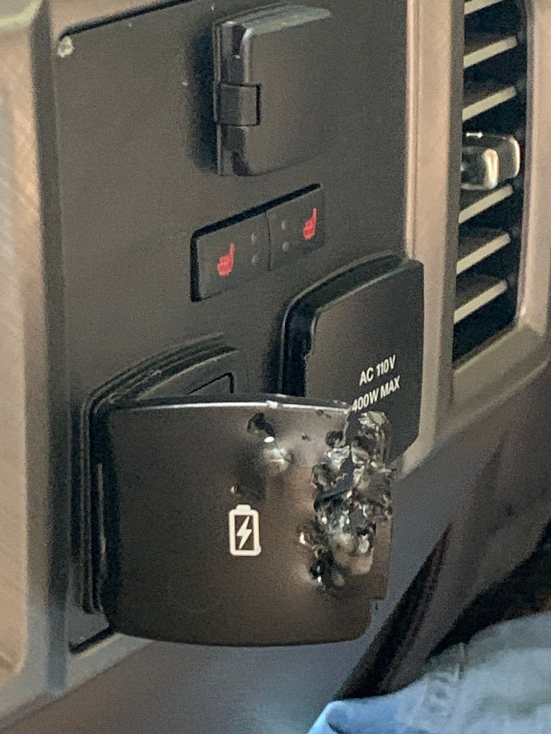 Rear USB cover replacement - Ford F150 Forum - Community of Ford Truck Fans